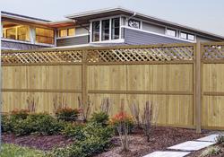 100' Lattice Top Fence Material List at Menards®