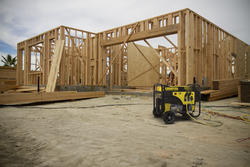 Champion Power Equipment™ 5,000 Running 6,250 Starting Watt Gasoline ...