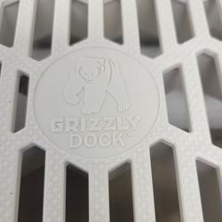 Grizzly Decking 1" x 4' x 4' Resin Flow Through Dock Panels - 4-Piece ...