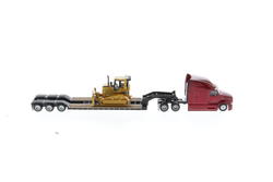 Cat® 1:87 Semi Tractor with Lowboy Trailer and Cat® Die-Cast Machines ...