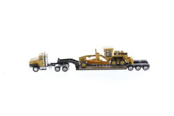 Cat® 1:87 Semi Tractor with Lowboy Trailer and Cat® Die-Cast Machines ...