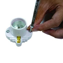 Smart Electrician® 660 W Plastic Keyless Cleat Socket - White at Menards®