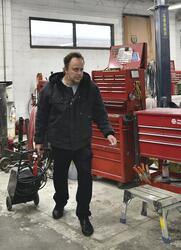 RW Rugged Wear® Men's Black Heavy-Duty Contractor Coat - Large at Menards®