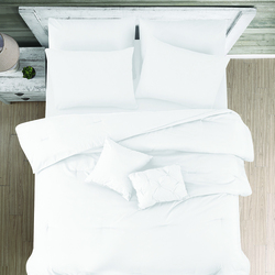 DreamCraft™ Solid White 7Pc Bed In A Bag - Twin at Menards®