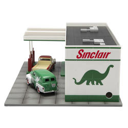 O Scale Sinclair® Gas Station at Menards®