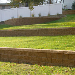 3-1/2 x 18-1/4 Tan XL Retaining Wall Cap at Menards®