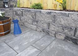 5-1/2 x 18 True Definition Silver Mist Lakewood XL Retaining Wall Block ...