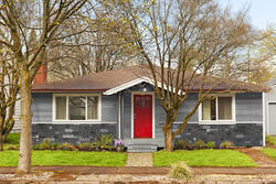 Novik® 20-1/4" x 45" Carbon Artisan Cut Stone Polymer Siding Panel at ...