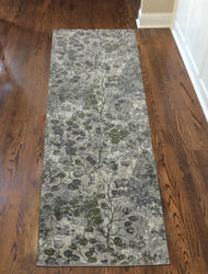 Radici USA Livigno Green 2'2" x 7'7" Area Rug at Menards®
