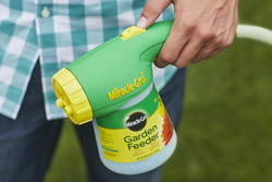 Miracle-Gro® Ready-to-Spray Garden Feeder with All Purpose Plant Food ...