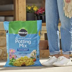 Miracle-Gro Moisture Control Potting Mix at Menards®