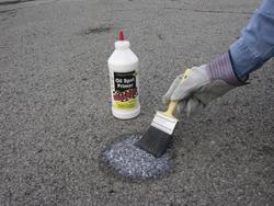 SealBest® Oil Spot Blacktop Primer - 0.9 qt. at Menards®