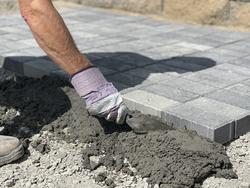 Edge Loc - Concrete Paver Edging 25lbs at Menards®