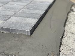 Edge Loc - Concrete Paver Edging 25lbs at Menards®