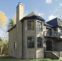 Novabrik 4" Harvest Blend Split Face Brick Siding (21 sq ft) at Menards®