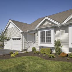 Restoration Classic™ Double 4" x 12'6" Herringbone Vinyl Siding at Menards®