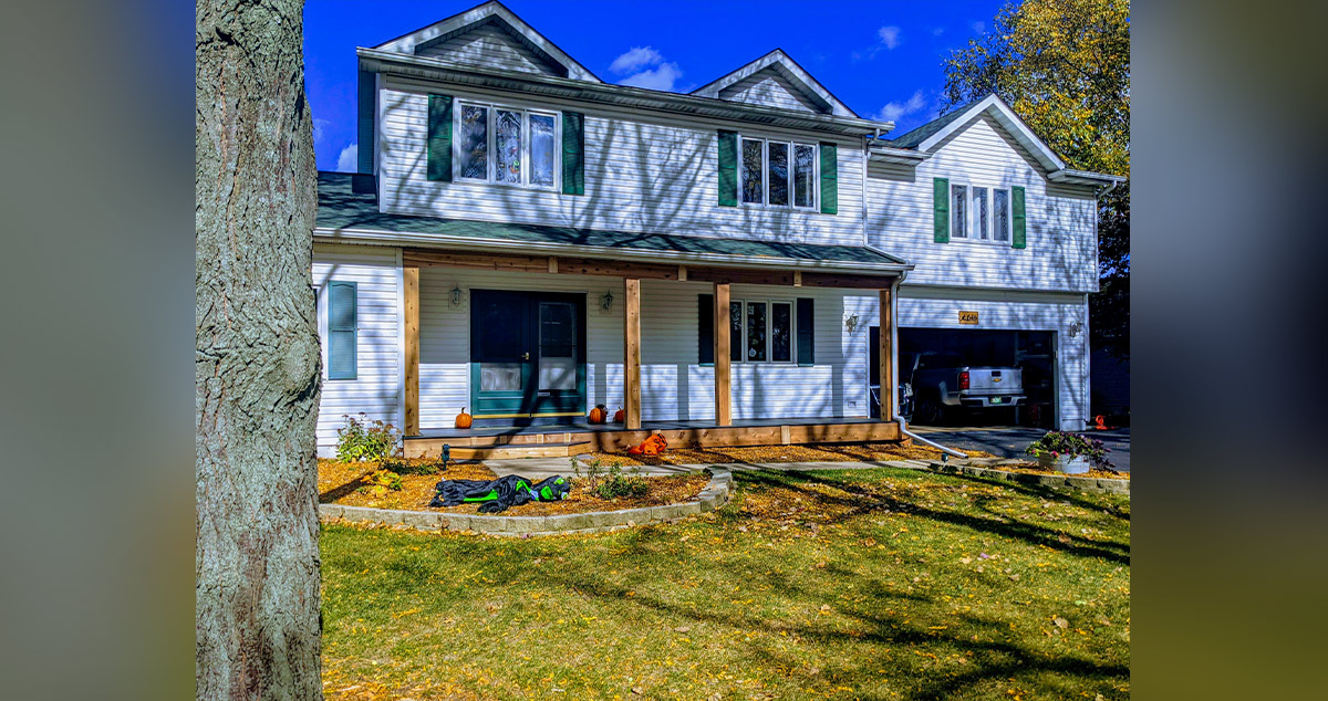 UltraDeck® Front Porch - Project by Josh at Menards®