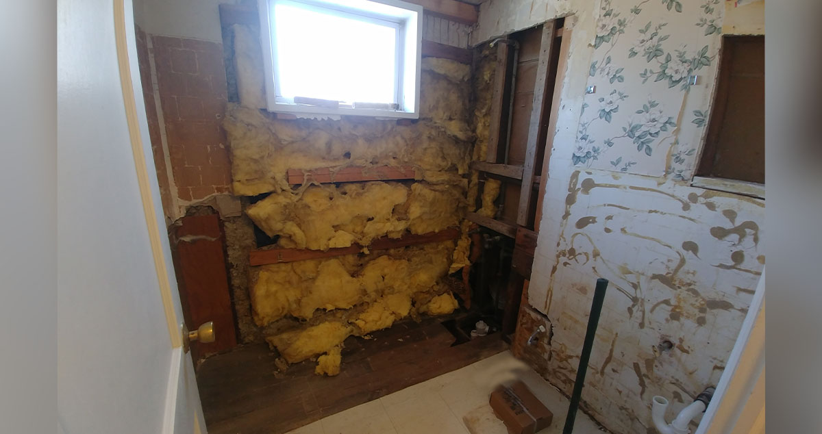 Old Upstairs Bathroom Remodel - Project by Chris at Menards®