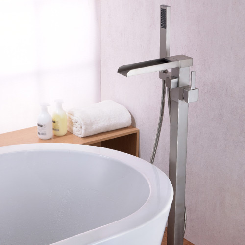 Bathroom Faucets & Showerheads at Menards®