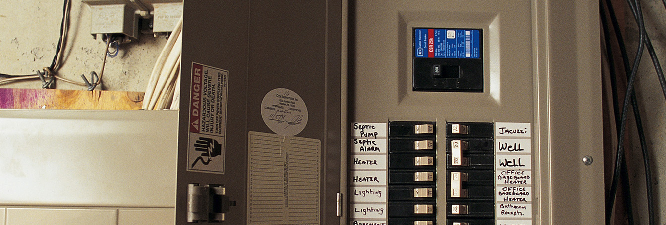 Circuit Protection & Power Distribution at Menards®