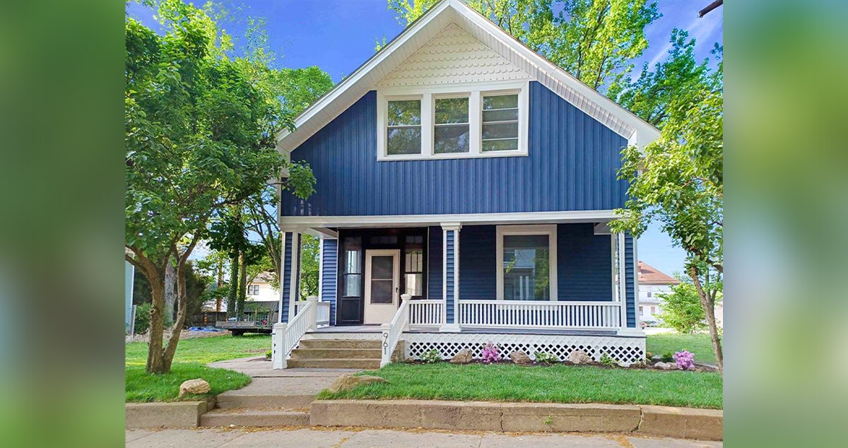 Bright & Airy Siding Update - Project by Jonathan at Menards®