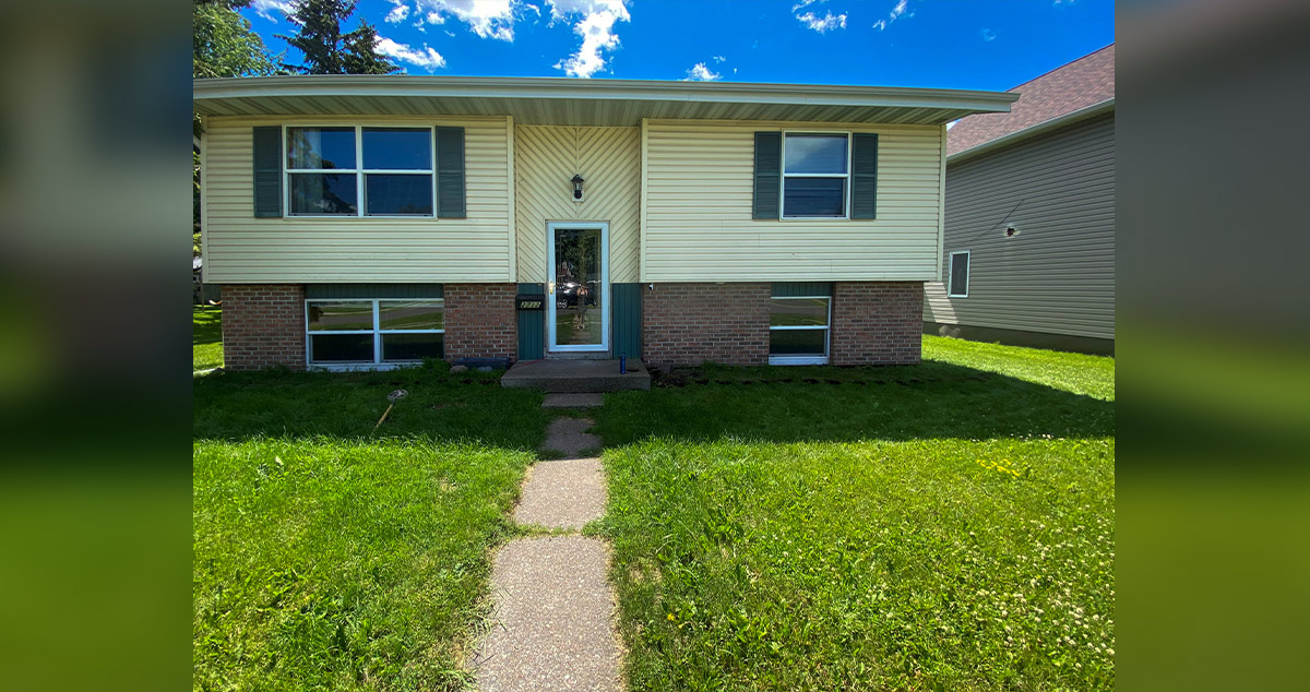 Sprucing Up the Curb Appeal - Project by Heidi at Menards®