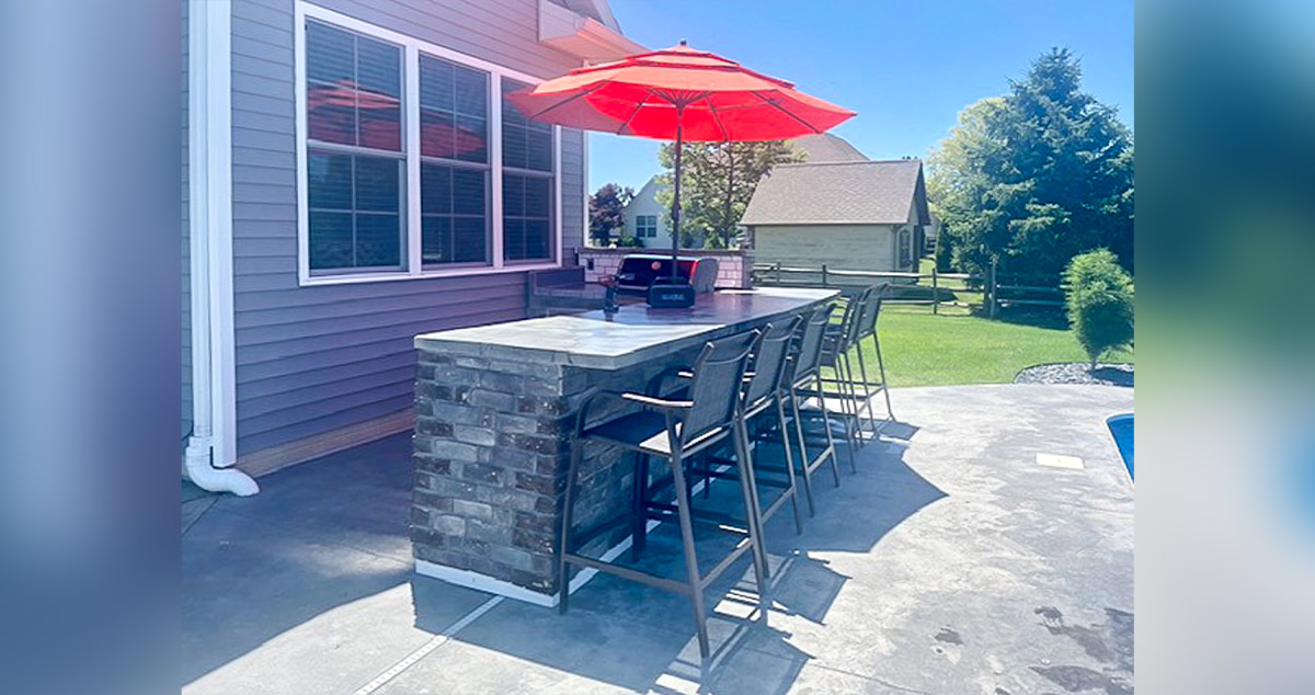 Stone Outdoor Kitchen & Bar - Project by Bruce at Menards®